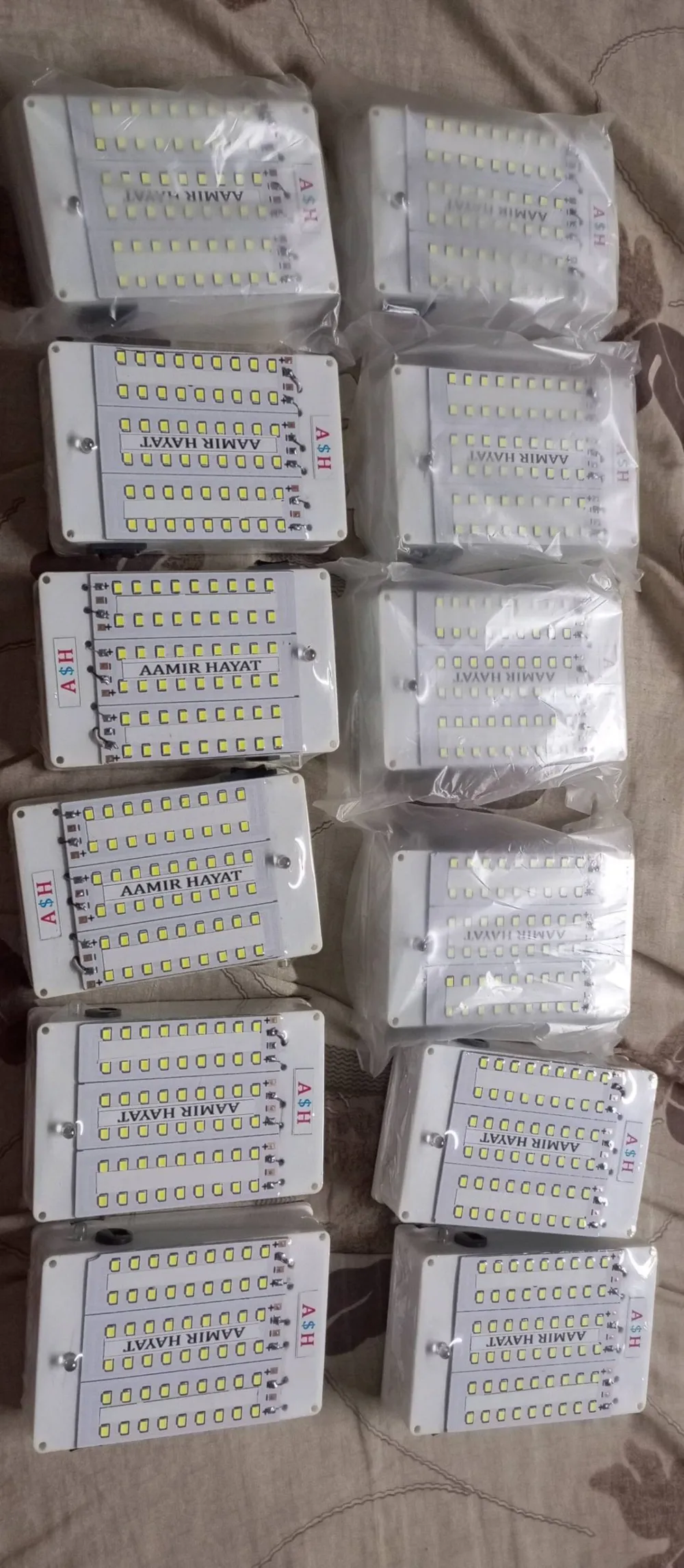 New Emergency Light Available Stock Medium size - Khareedo